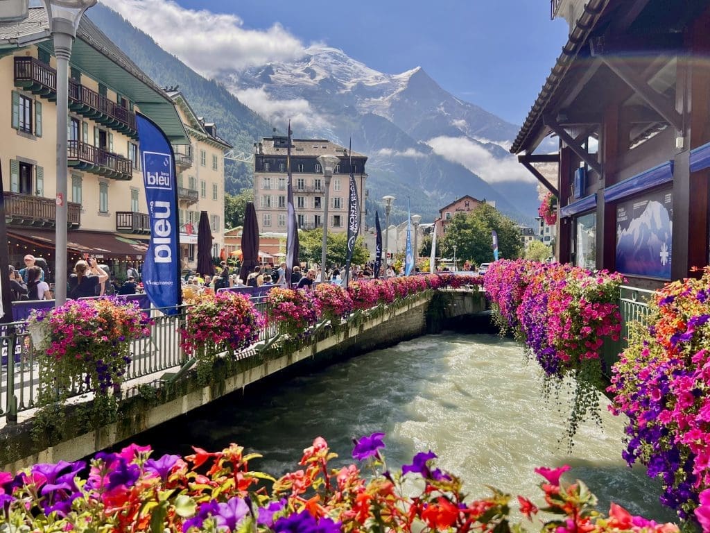 120+ Basic French Words and Phrases for Travel and Tourists